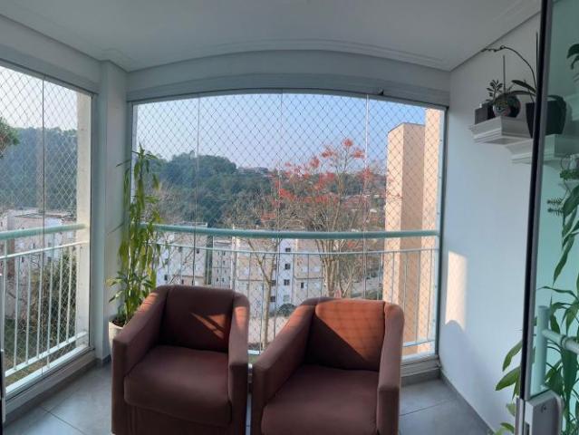 Apartamento com 3 Dormitórios Condomínio Reserva Natureza Jardim Petrópolis Cotia / SP