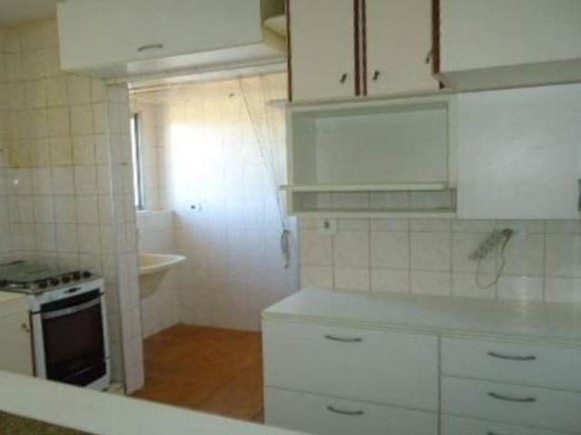 Apartamento com 3 dormitórios e suíte à venda por RS 300mil Centro Piracicaba SP