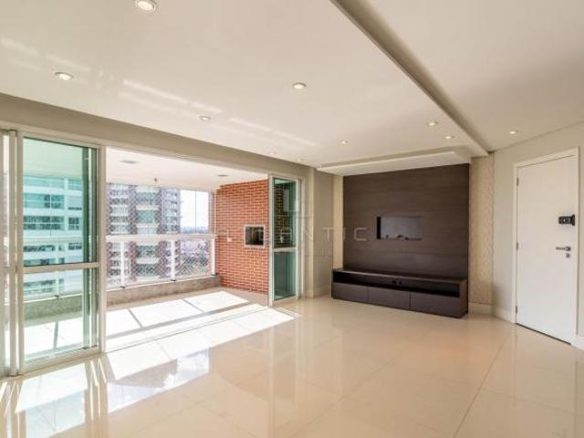 Apartamento com 3 dormitórios e vista incrível no