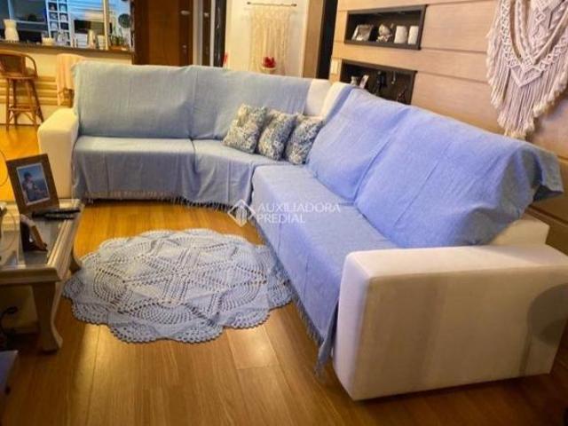 Apartamento com 3 dormitórios e 1 vaga no Centro de Gramado