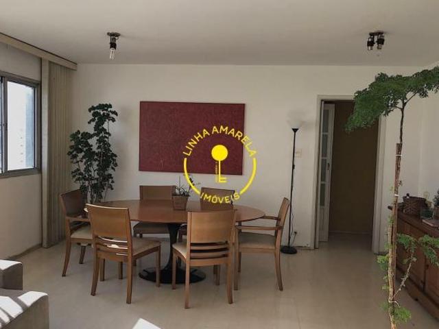 Apartamento com 3 dormitórios e 2 vagas