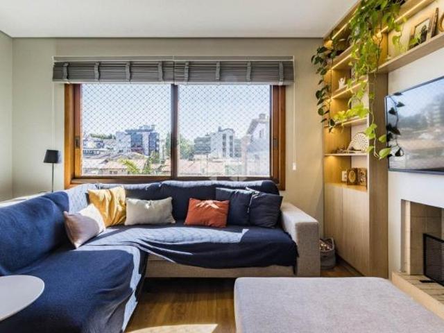 Apartamento com 3 dormitórios e 2 vagas à venda no Jardim Lindóia 136 m²