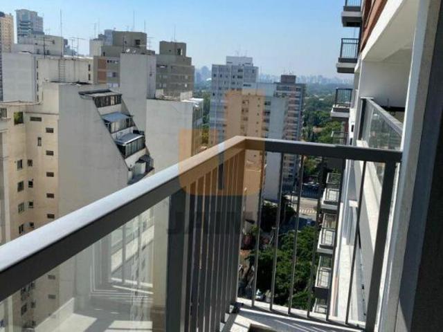 Apartamento com 3 dormitórios e 2 vagas em Pinheiros