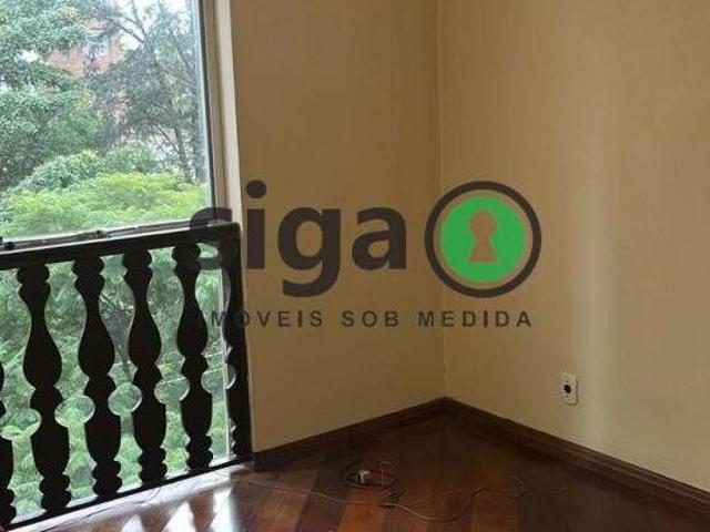 Apartamento com 3 dormitórios e 2 vagas no Edifício Coronet I e II