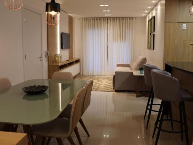 Apartamento com 3 dormitórios e 2 Vagas no Villa Horn