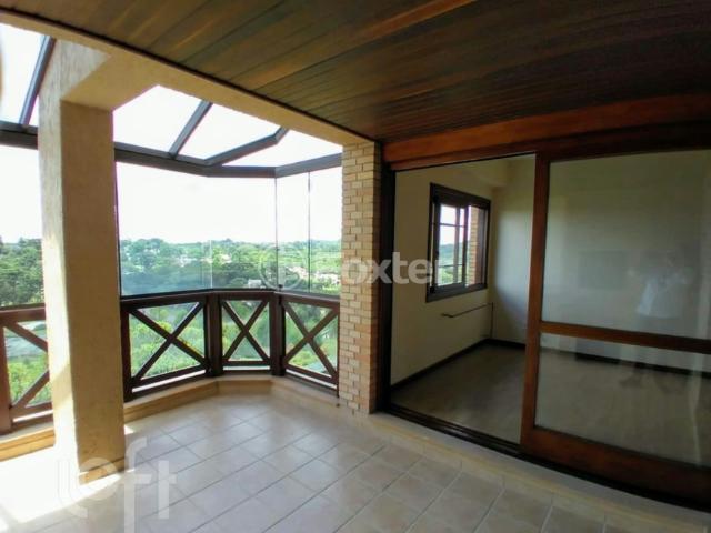 Apartamento com 3 dormitórios em Canela