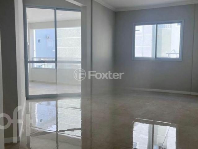 Apartamento com 3 dormitórios em Florianópolis