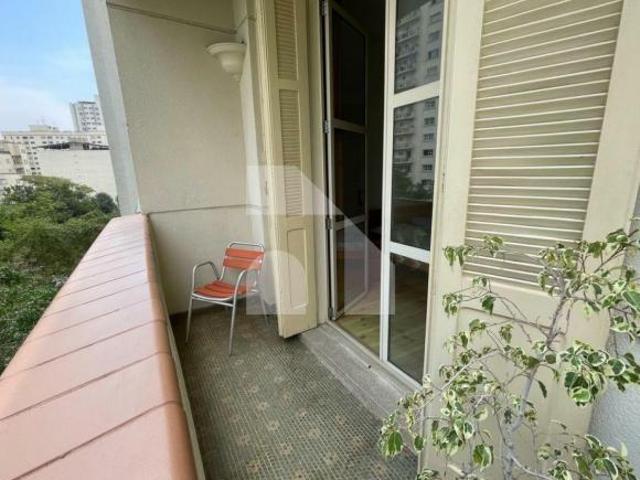 Apartamento com 3 dormitórios em Higienópolis