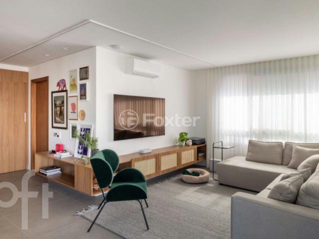 Apartamento com 3 dormitórios em Porto Alegre