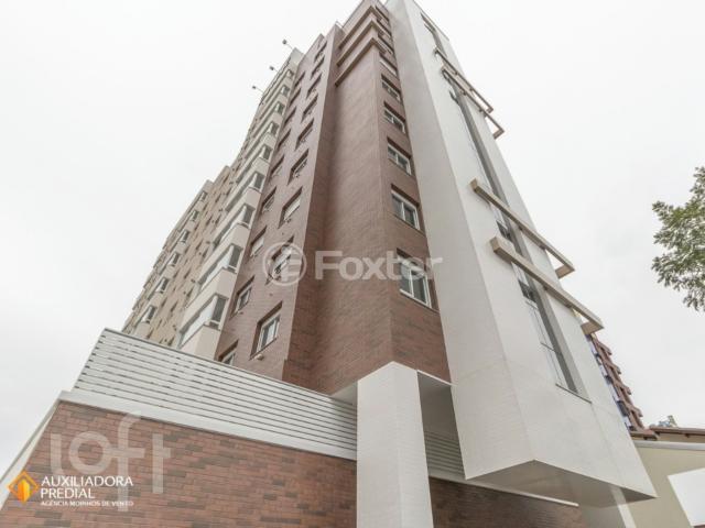 Apartamento com 3 dormitórios em Porto Alegre