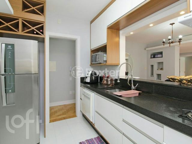 Apartamento com 3 dormitórios em Porto Alegre