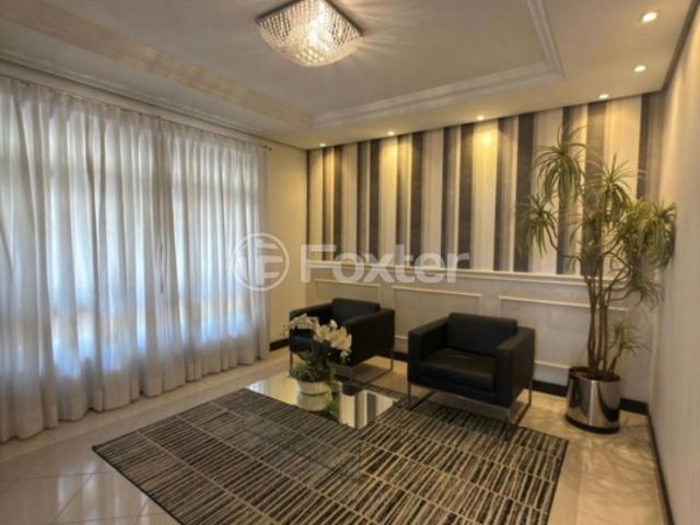 Apartamento com 3 dormitórios em Porto Alegre