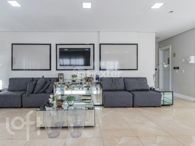Apartamento com 3 dormitórios em Porto Alegre