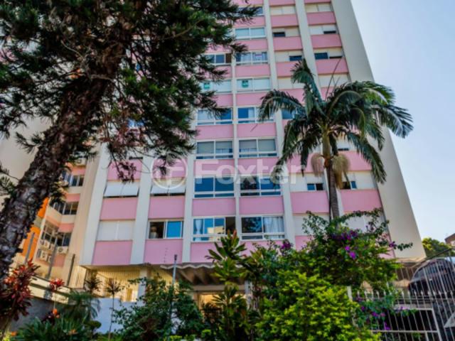 Apartamento com 3 dormitórios em Porto Alegre