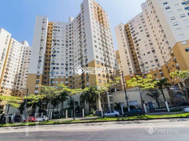 Apartamento com 3 dormitórios em Porto Alegre