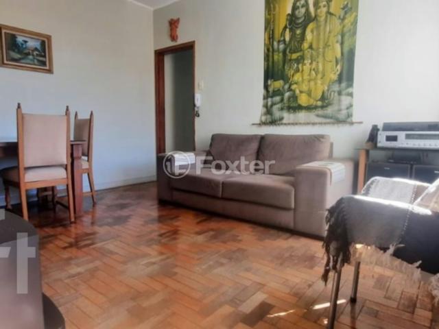 Apartamento com 3 dormitórios em Porto Alegre