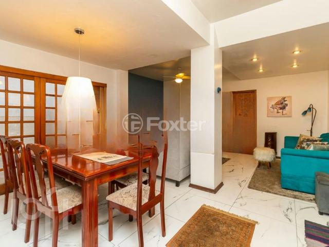 Apartamento com 3 dormitórios em Porto Alegre