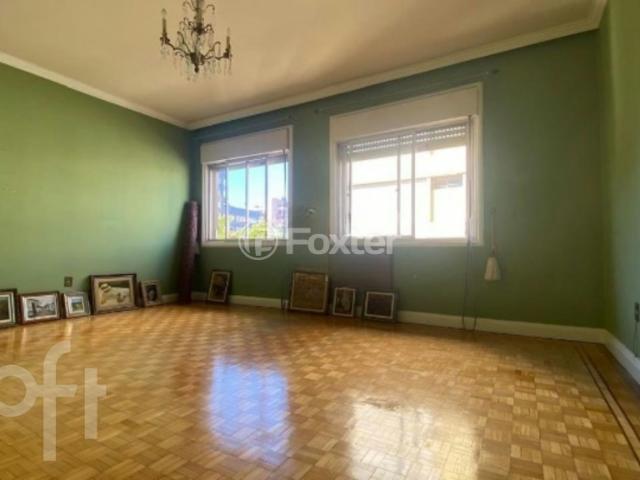 Apartamento com 3 dormitórios em Porto Alegre
