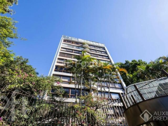 Apartamento com 3 dormitórios em Porto Alegre