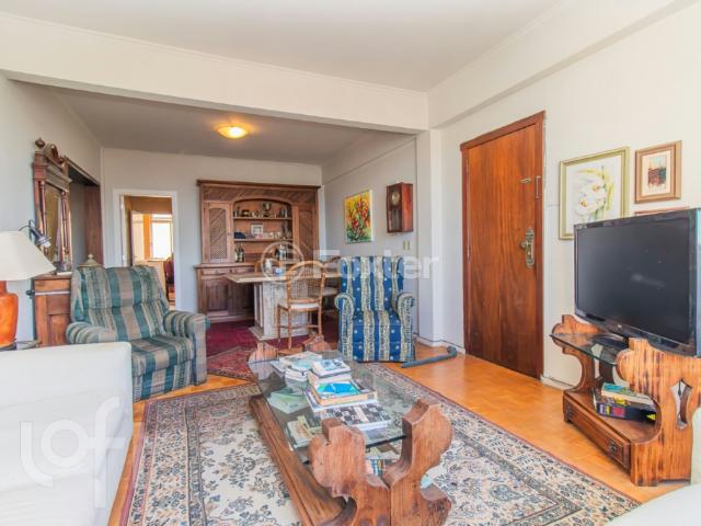 Apartamento com 3 dormitórios em Porto Alegre