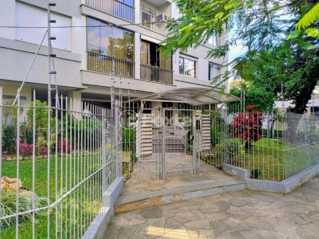 Apartamento com 3 dormitórios em Porto Alegre