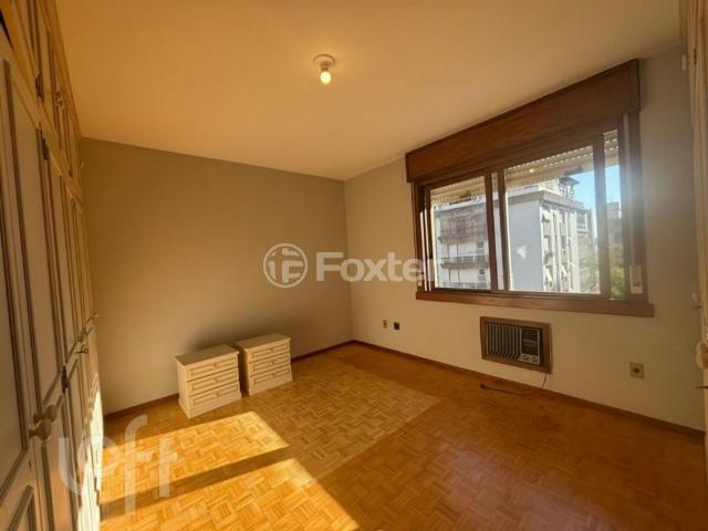 Apartamento com 3 dormitórios em Porto Alegre