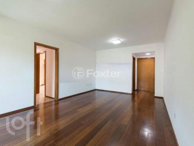 Apartamento com 3 dormitórios em Porto Alegre