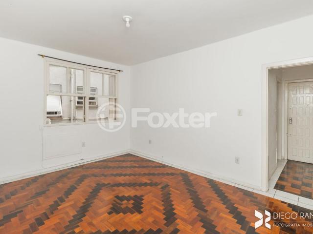 Apartamento com 3 dormitórios em Porto Alegre