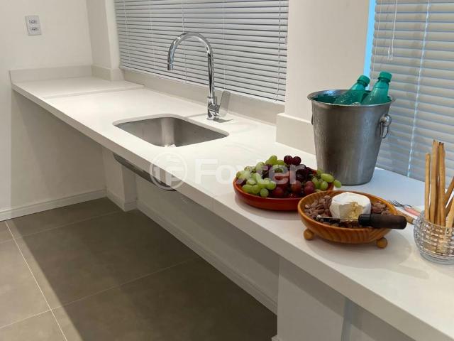 Apartamento com 3 dormitórios em Porto Alegre