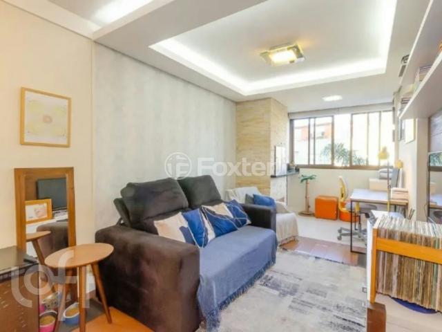 Apartamento com 3 dormitórios em Porto Alegre