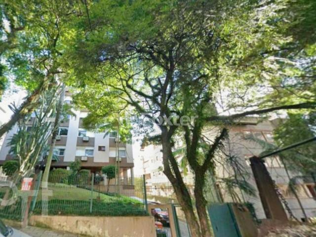 Apartamento com 3 dormitórios em Porto Alegre