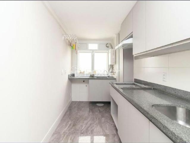 Apartamento com 3 dormitórios em Porto Alegre