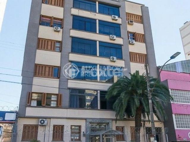 Apartamento com 3 dormitórios em Porto Alegre