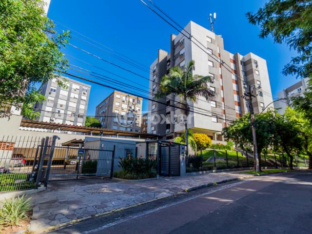 Apartamento com 3 dormitórios em Porto Alegre