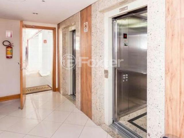 Apartamento com 3 dormitórios em Porto Alegre