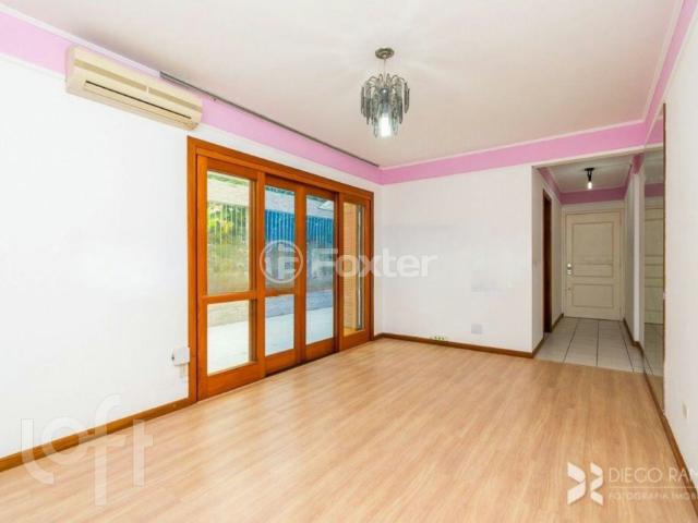 Apartamento com 3 dormitórios em Porto Alegre