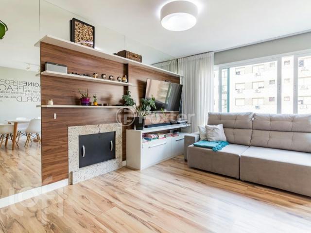 Apartamento com 3 dormitórios em Porto Alegre