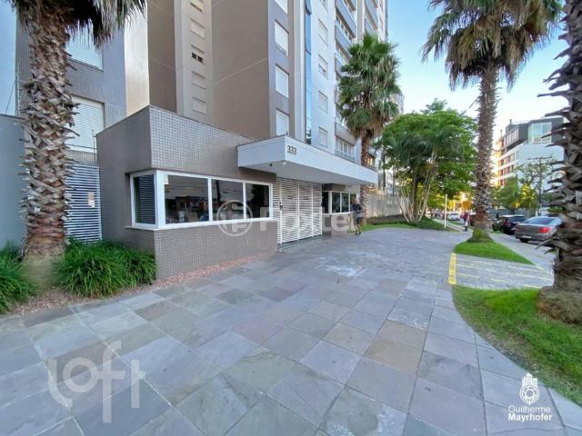 Apartamento com 3 dormitórios em Porto Alegre