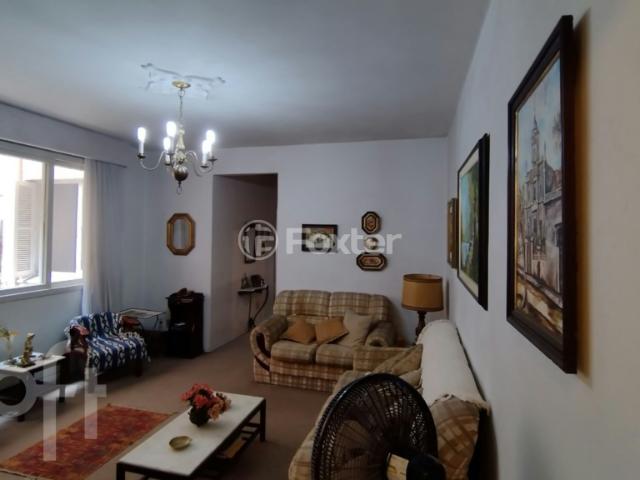 Apartamento com 3 dormitórios em Porto Alegre