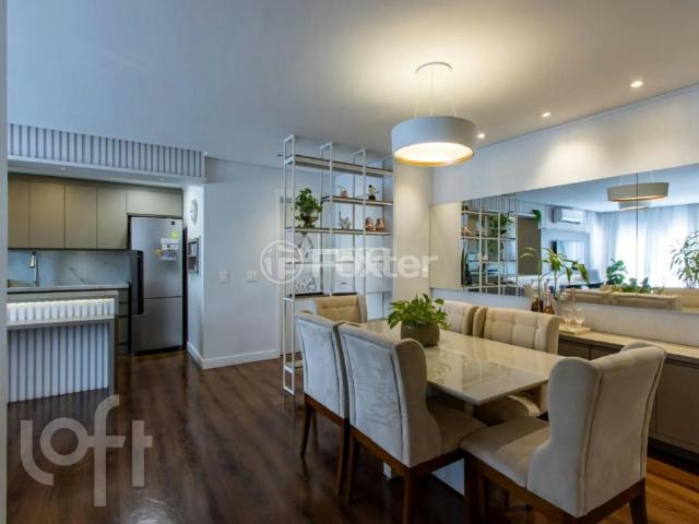 Apartamento com 3 dormitórios em Porto Alegre