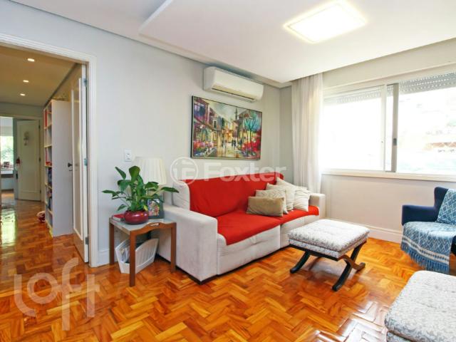 Apartamento com 3 dormitórios em Porto Alegre