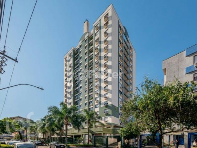 Apartamento com 3 dormitórios em Porto Alegre