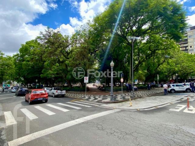 Apartamento com 3 dormitórios em Porto Alegre