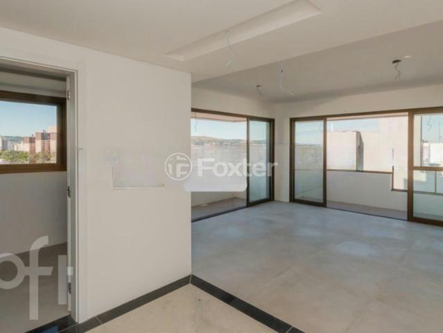 Apartamento com 3 dormitórios em Porto Alegre