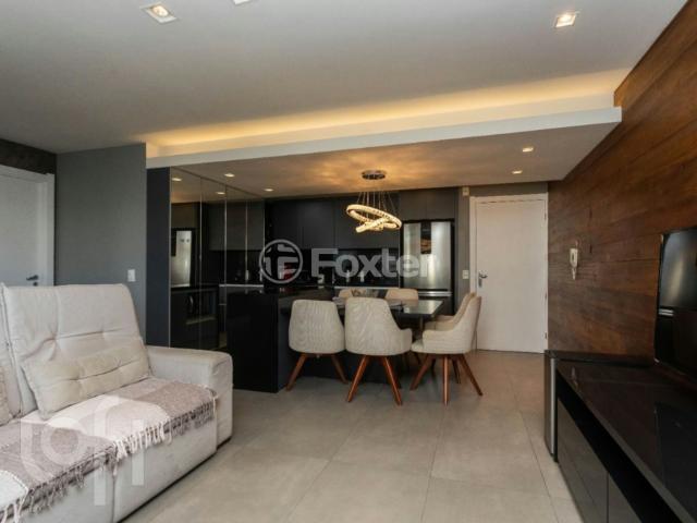 Apartamento com 3 dormitórios em Porto Alegre