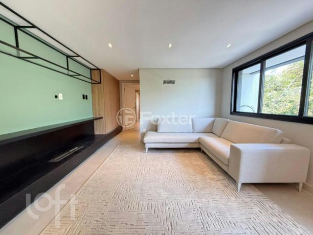 Apartamento com 3 dormitórios em Porto Alegre