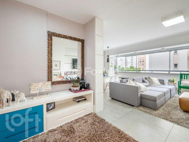 Apartamento com 3 dormitórios em Porto Alegre