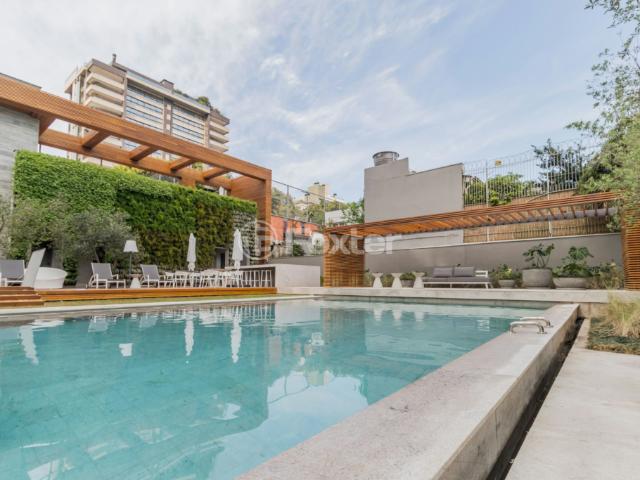 Apartamento com 3 dormitórios em Porto Alegre