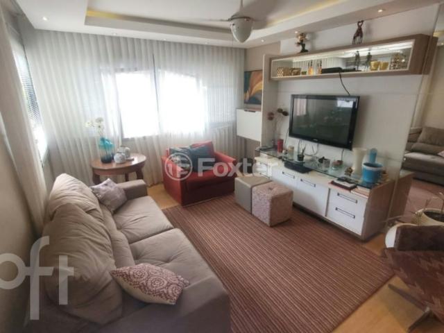 Apartamento com 3 dormitórios em Porto Alegre