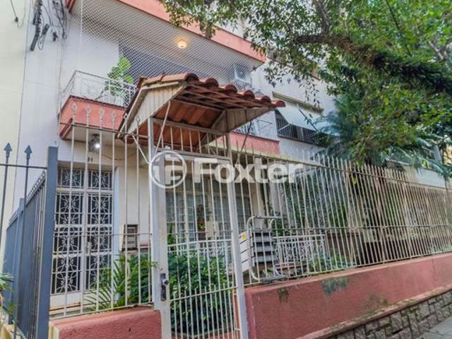 Apartamento com 3 dormitórios em Porto Alegre